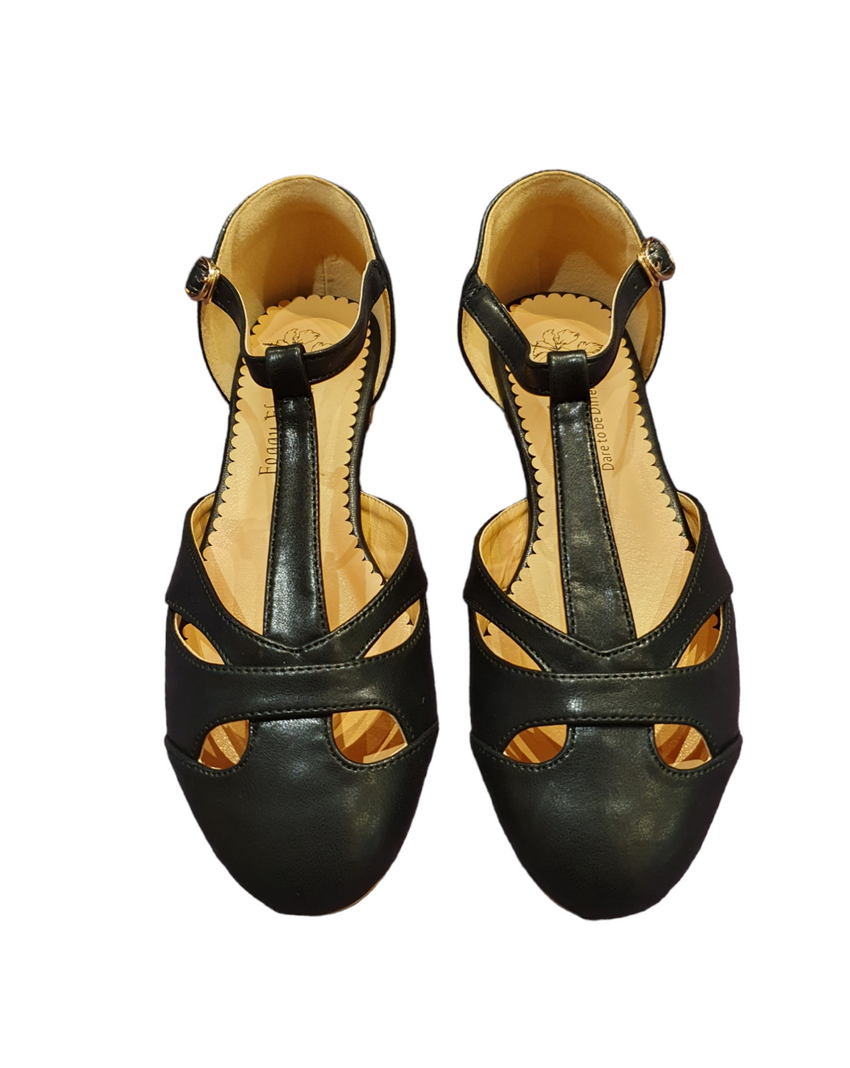 Edith Closed Toe Flat T Bar Shoes In Black – RetroEsque